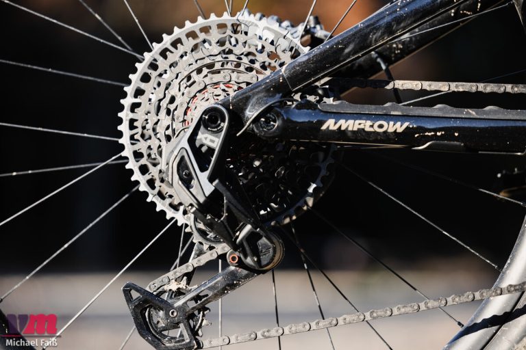 Amflow PL Carbon in the test Much more than just the drive! - Velomotion