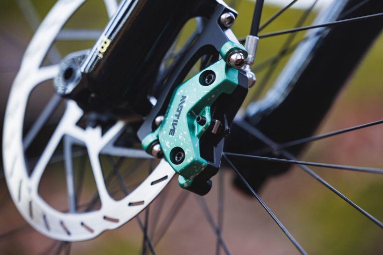 Sram expands its MTB brake line-up The new Sram Motive in the first ...