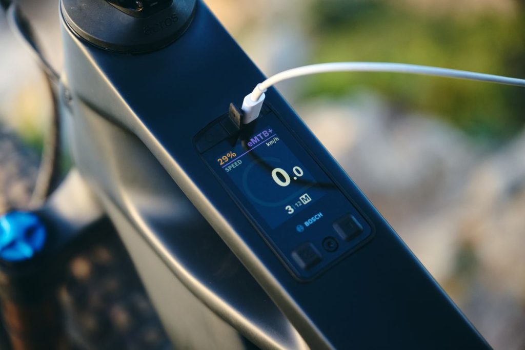 Bosch eBike Neuheiten 2026 Neuer CX-R Motor, dickes Upgrade für den CX ...