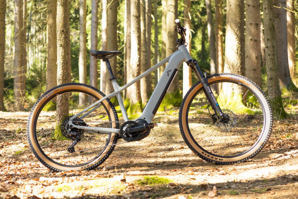 Test du Lidl E-MTB Crivit Peak 709 : un rapport qualité-prix imbattable ...