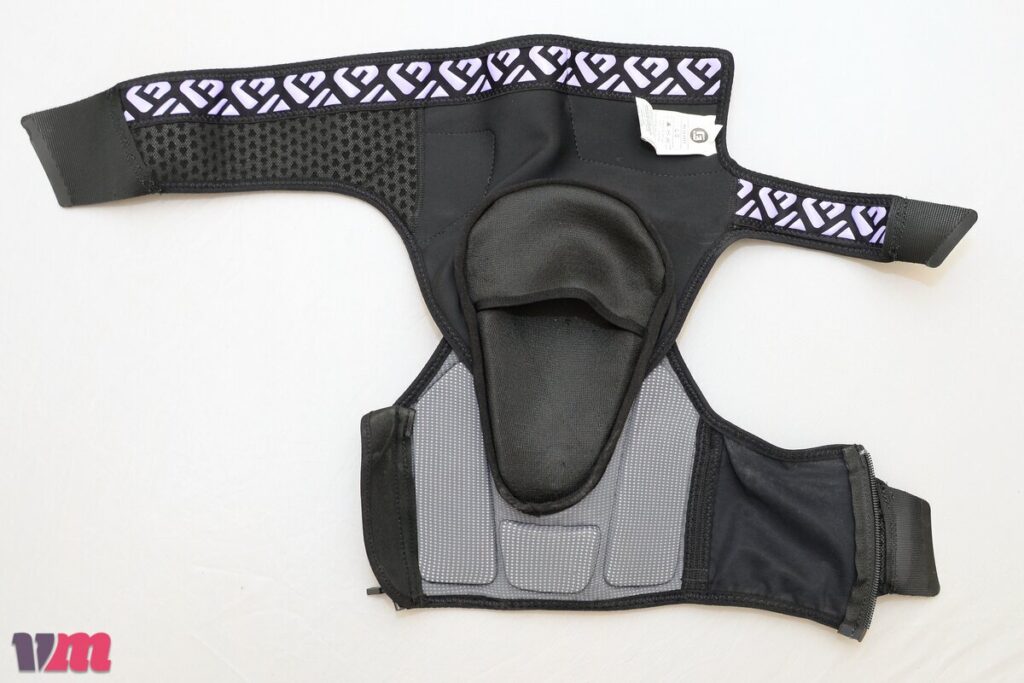 Uncompromising maximum Level 2 protection G-Form Mesa knee pads ...