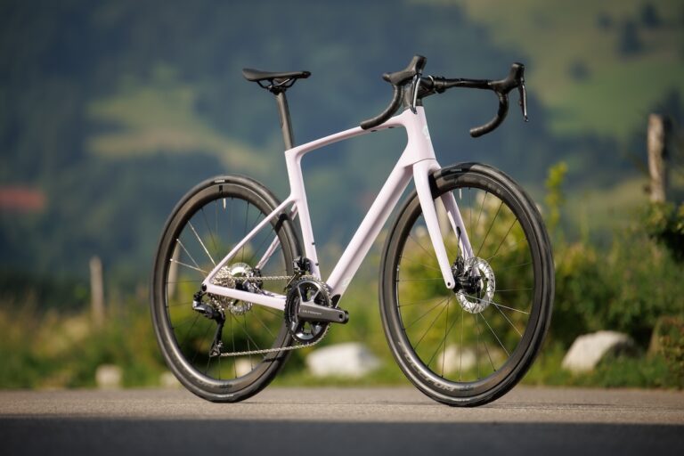 The new Scott Addict Long Ride Ready with a touch of performance ...