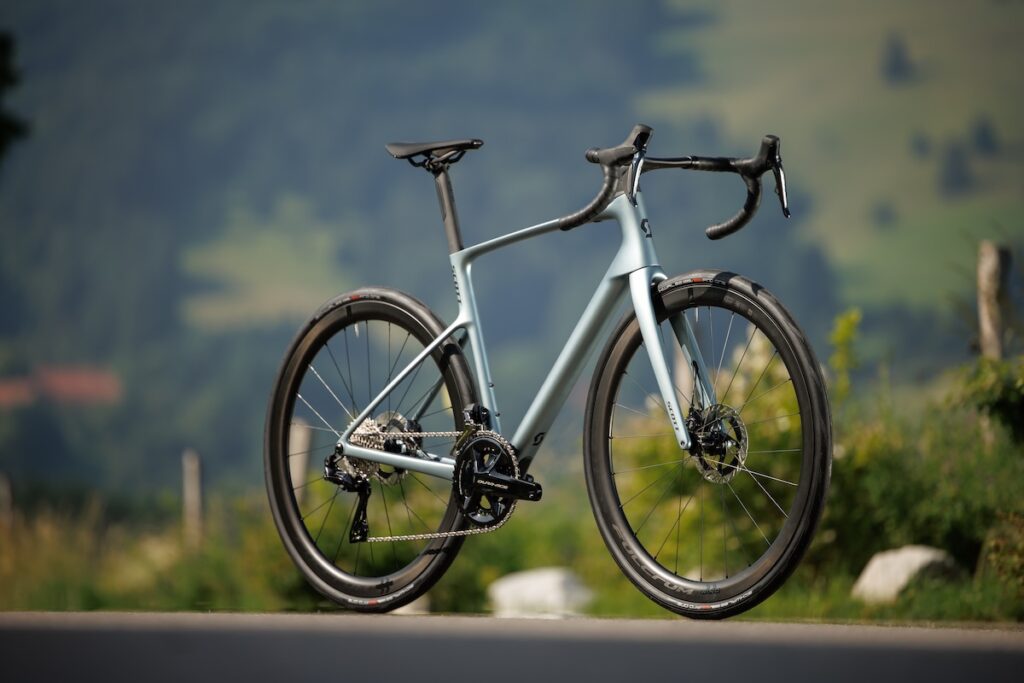 The new Scott Addict Long Ride Ready with a touch of performance ...