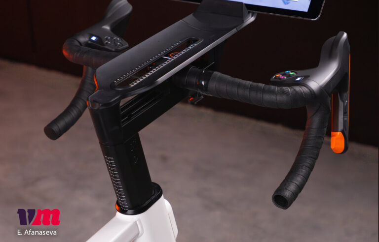 Simply virtual through Watopia Zwift Ride with KICKR CORE 2 in review ...