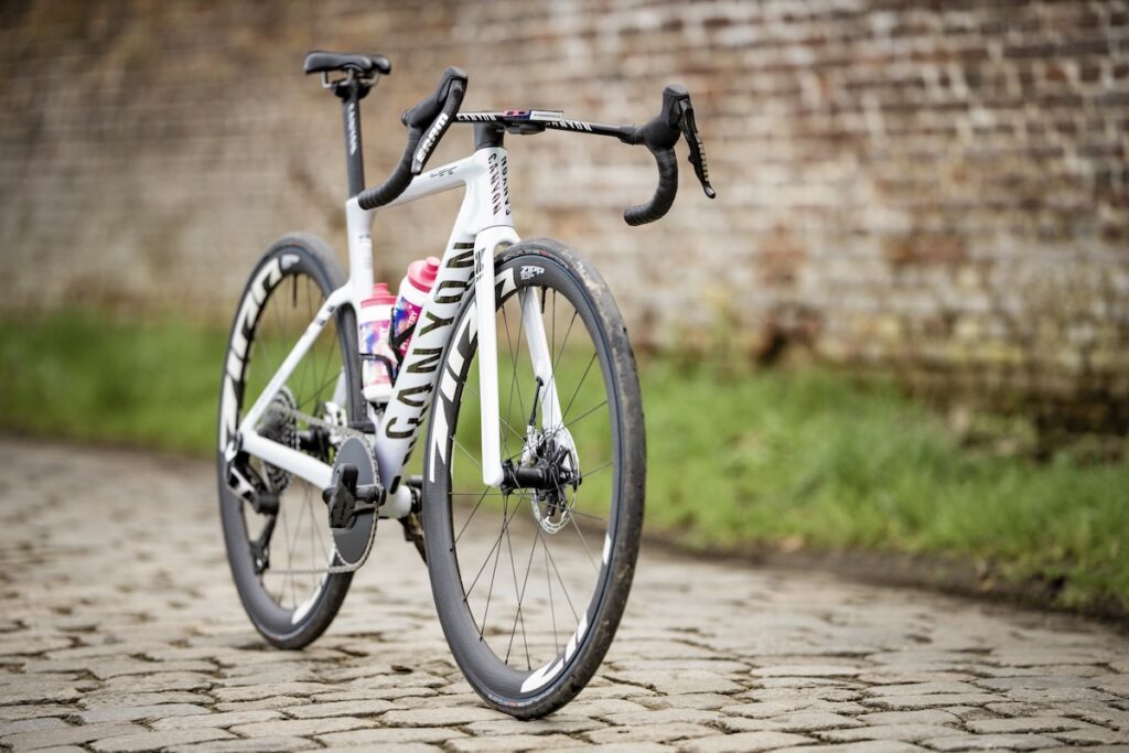 De nieuwe Canyon Endurace CFR: De fiets van de winnaar van Parijs ...