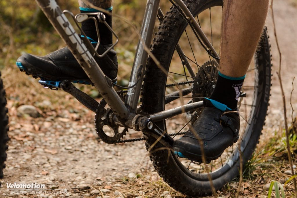Test: Shimano ME7 - The new benchmark for enduro shoes? - Velomotion
