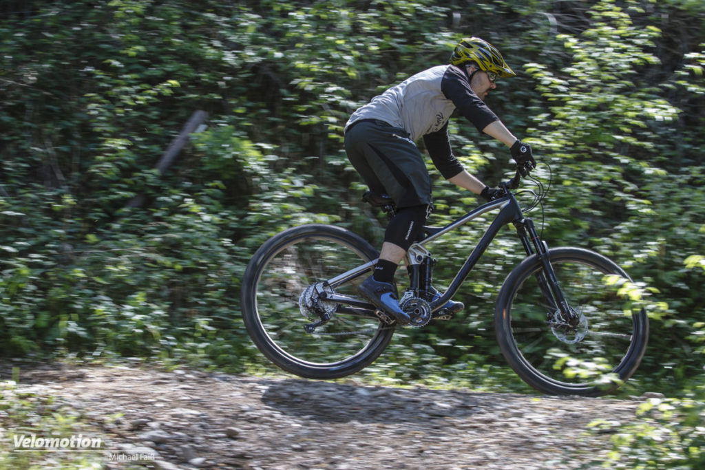 Test: Bulls Wild Ronin 2 - Versatile trail bike with a high fun factor ...