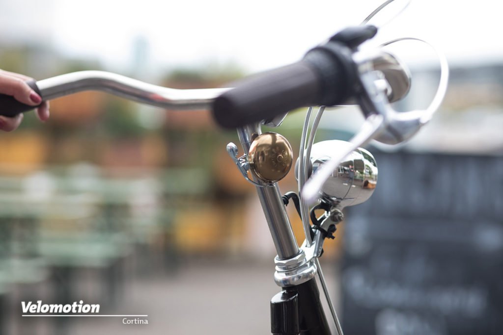 Cortina: E-Bikes suitable for everyday use and Dutch bikes with a lot ...