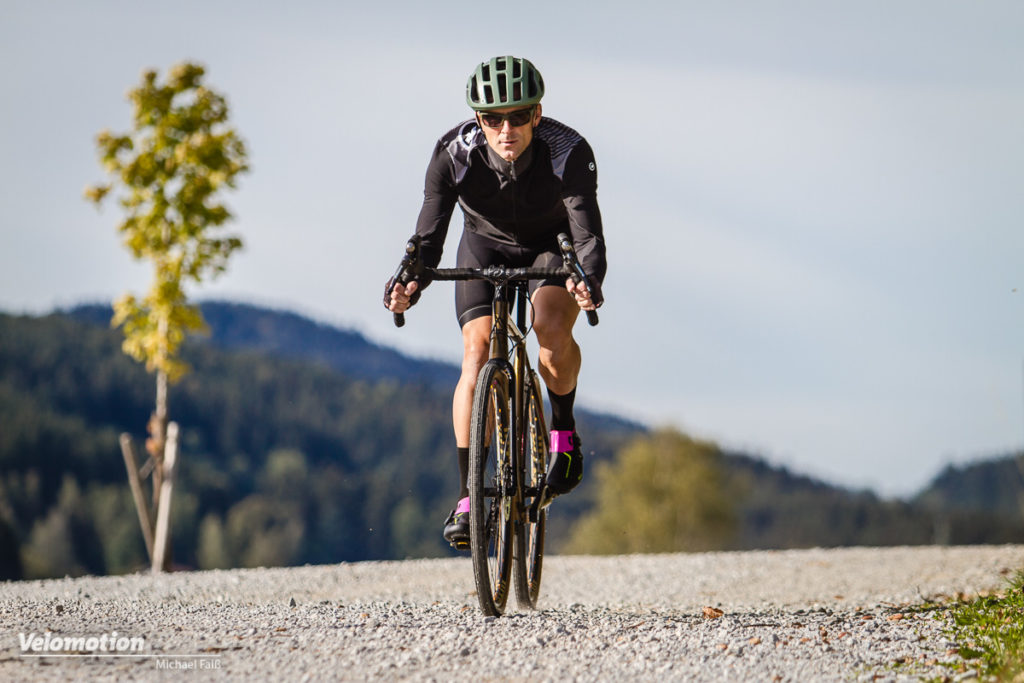 Test: Fuji Jari 1.1 - Sporty pack mule with staying power - Velomotion