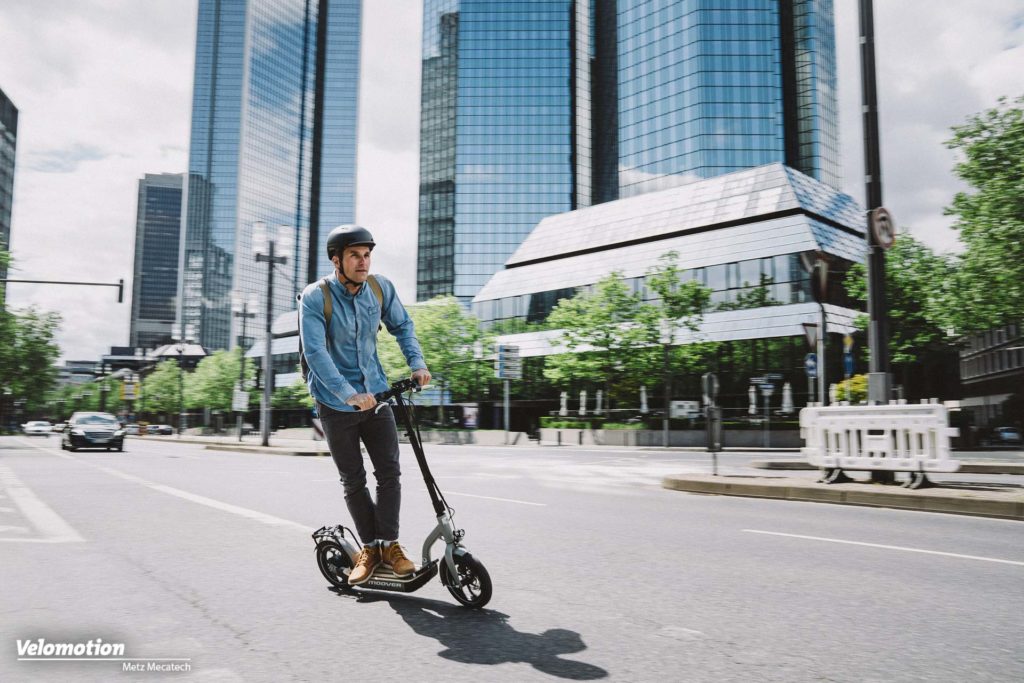 Prime à la casse pour les e-scooters ? Metz mecatech vous rend plus sûr ...