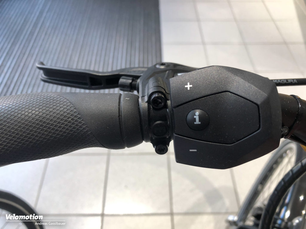 Time change on the e-bike: step by step Who turned the clock? - Velomotion
