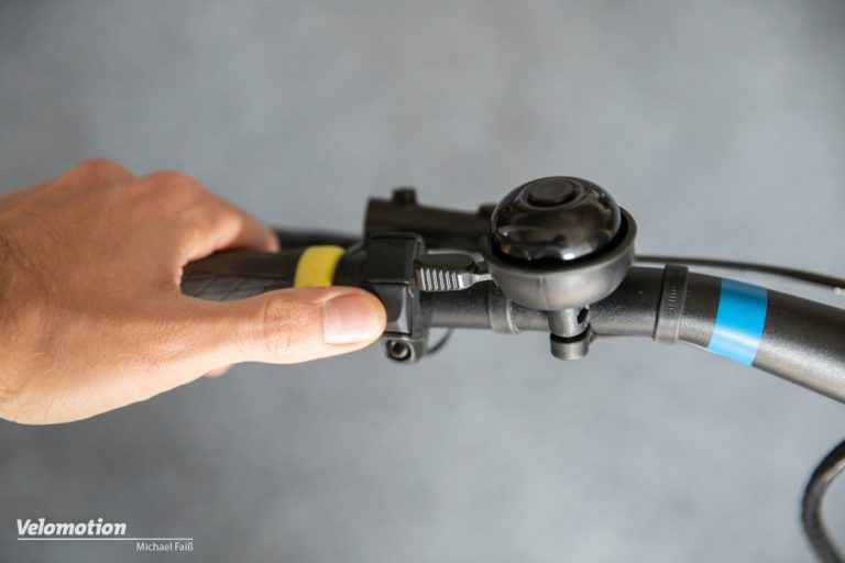 Time change on the e-bike: step by step Who turned the clock? - Velomotion