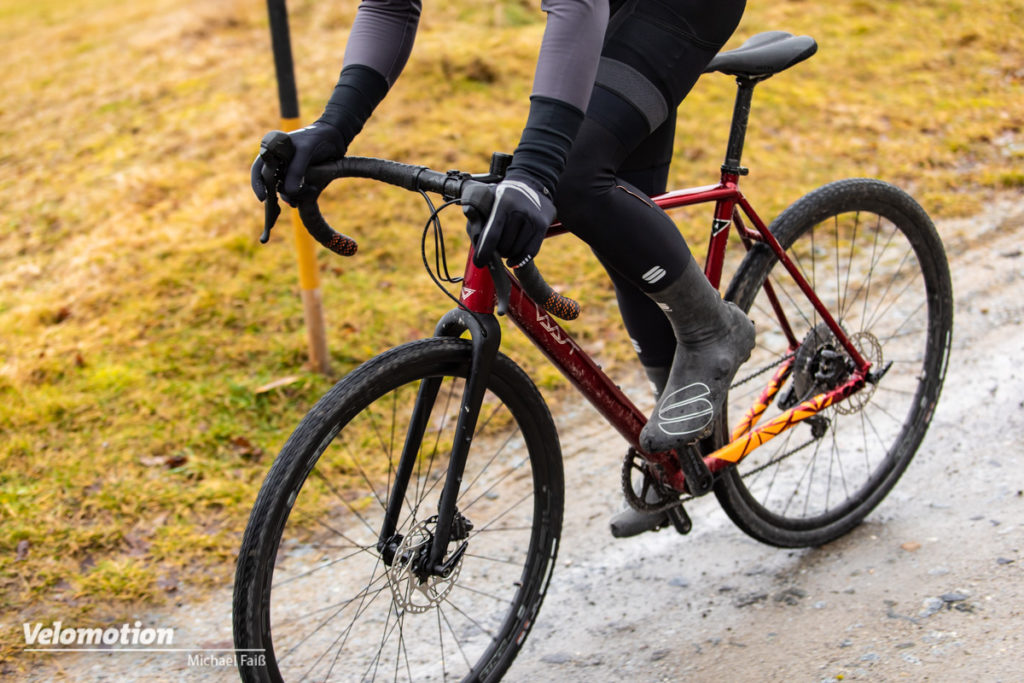 Vaast A/1 Gravelbike review Fast magnesium gravel bike - Sustainable ...