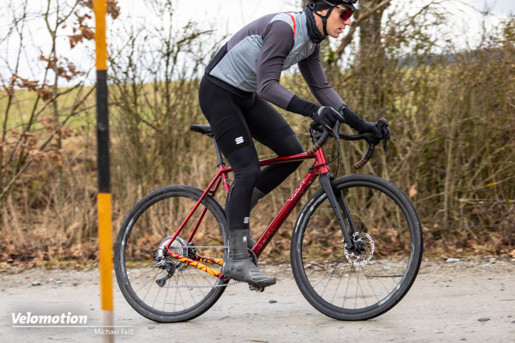 Vaast A/1 Gravelbike review Fast magnesium gravel bike - Sustainable ...