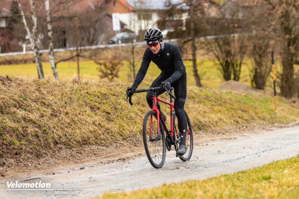 Breezer Inversion Pro Gravelbike Review Inexpensive steel gravel bike ...