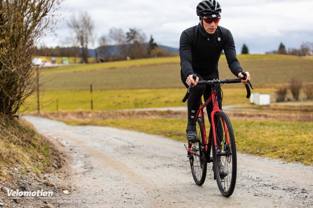 Breezer Inversion Pro Gravelbike Review Inexpensive steel gravel bike ...