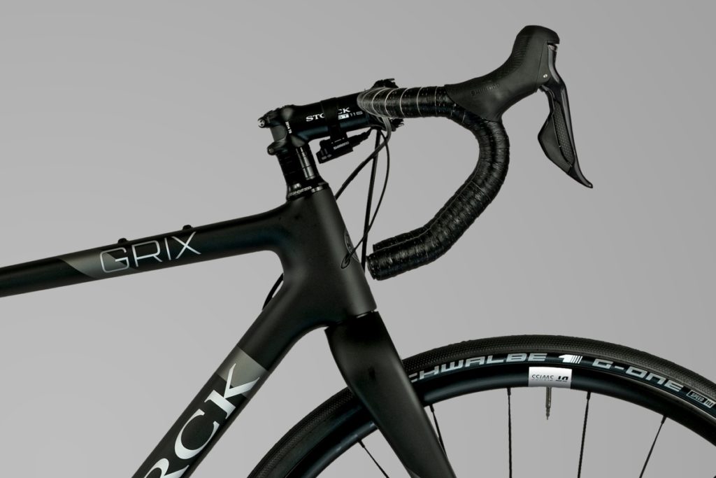 Storck Grix Platinum Ultegra Di2 gravel bike in the test race tourer ...