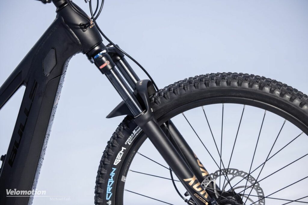 Comfortable off-road tourer Bulls Copperhead Evo 2 - Velomotion