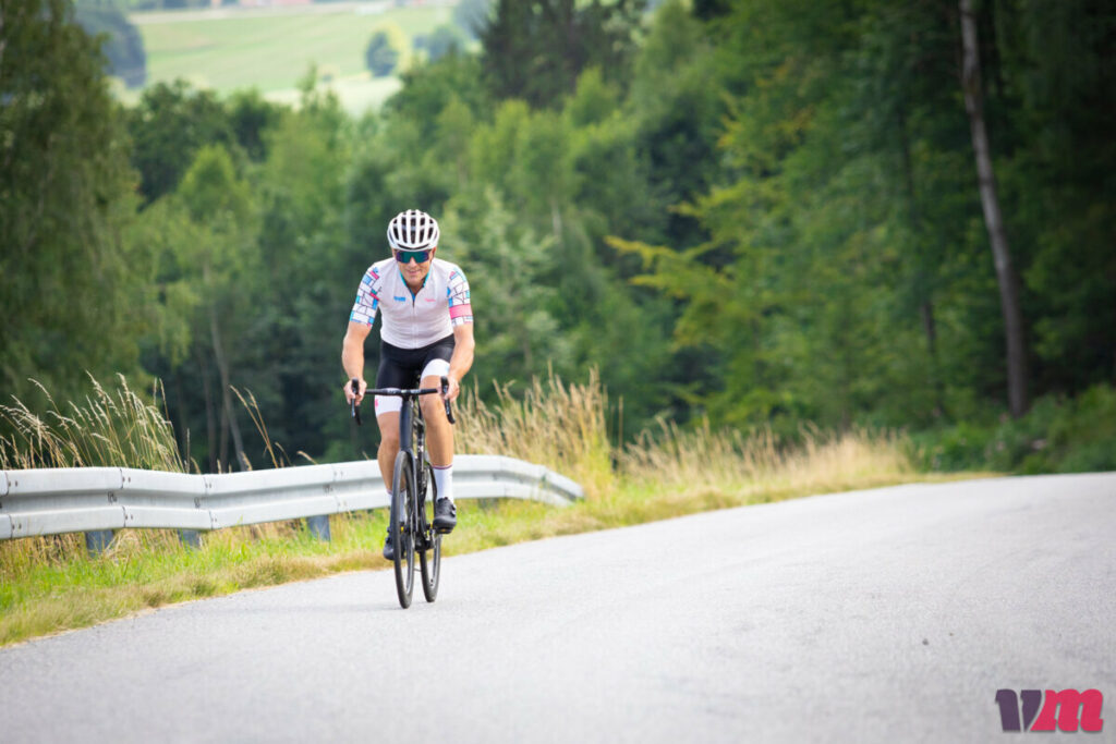 Bulls Alpine Hawk Team Di2 Dura-Ace Road Bike Review – velomotion.de