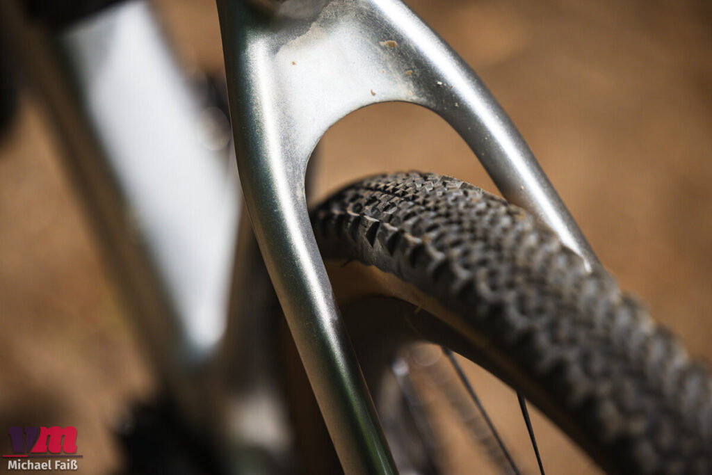Alutech Punk in the test A gravel bike beyond the drawers - Velomotion