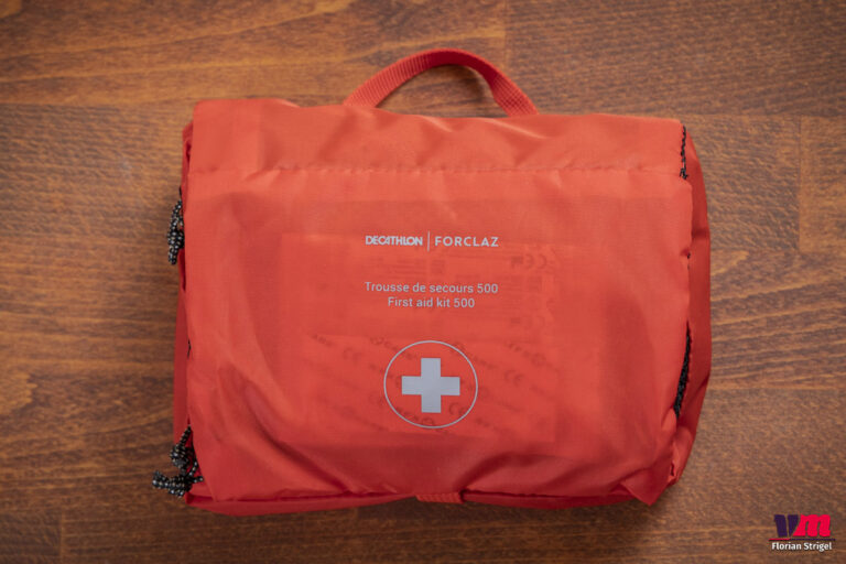 First aid kit tested: Decathlon first aid kit - 500 UL - Velomotion