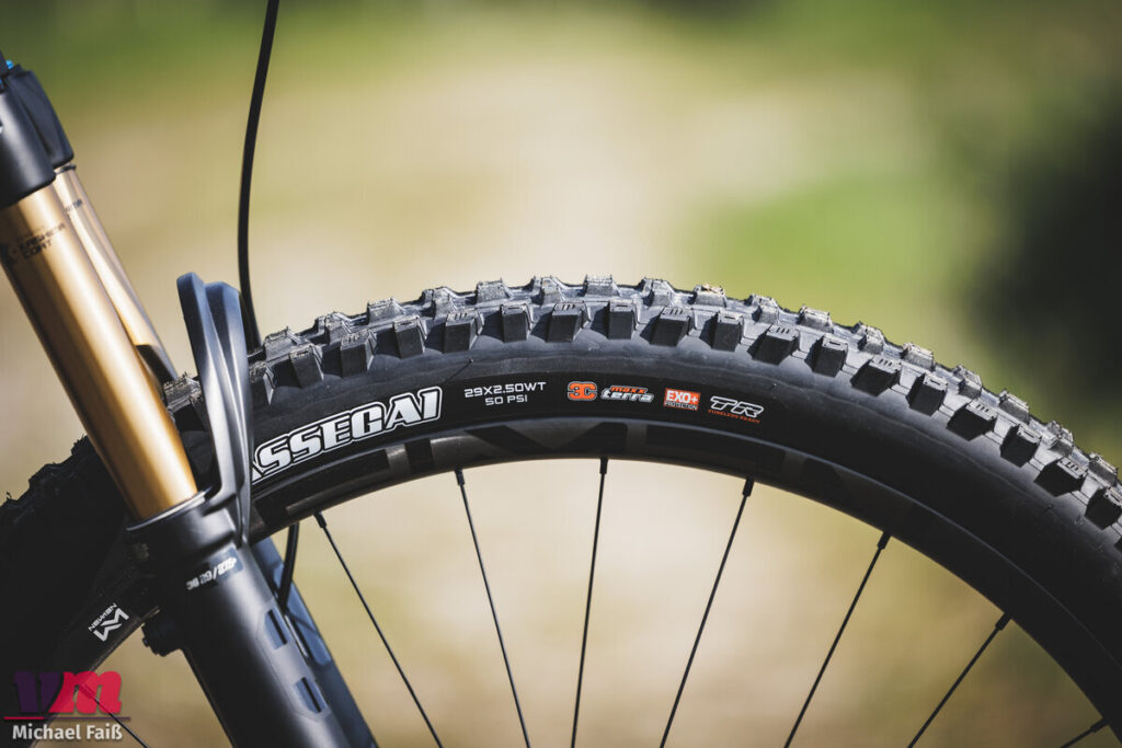 Cube AMS Hybrid One44 im Test Kompromisslos gut? - Velomotion